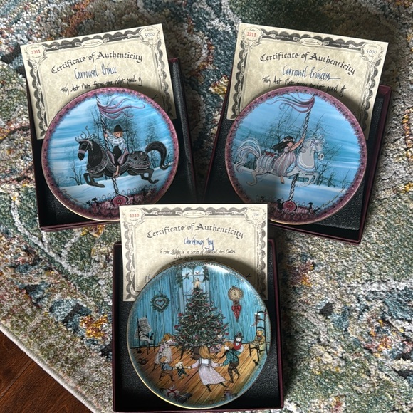 P BUCKLEY MOSS | Holiday | P Buckley Moss Collectors Plates Set Of ...